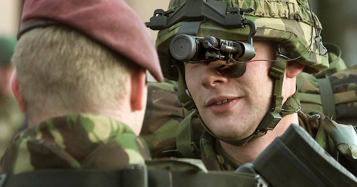 Getraumatiseerde militair uit Zeewolde verhandelt dure spullen van ...