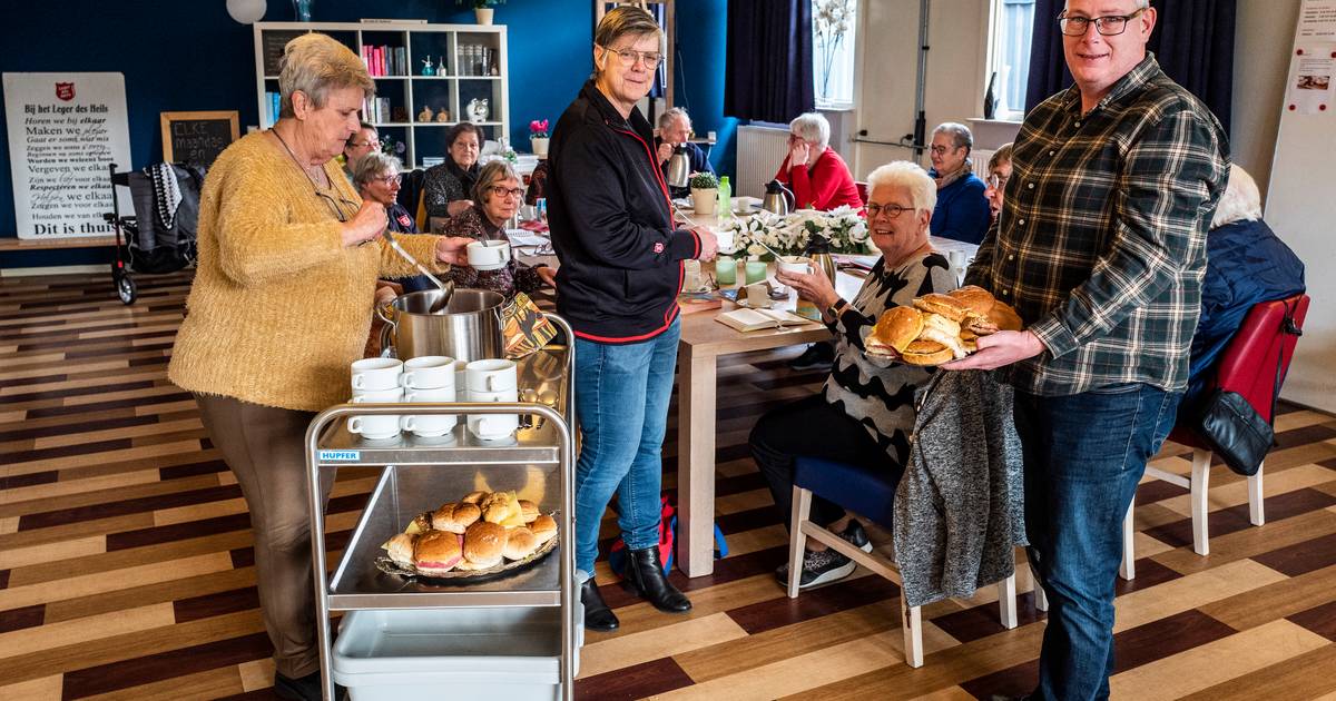De kachel aan te duur? Almelo krijgt plekken waar je je kunt opwarmen ...
