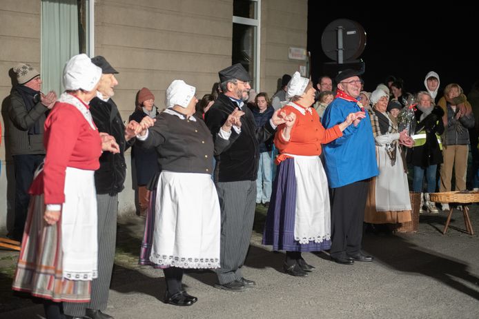 KIJK. Zo hebben de inwoners van Parike met Walmke Brand de winter ...