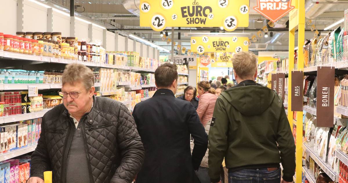 Opening van nieuwe supermarkt Jumbo in Dorpsstraat: winkel wordt ...