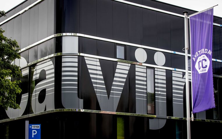 Onderwijsinspectie: Amsterdams Calvijn College overtrad eigen regels