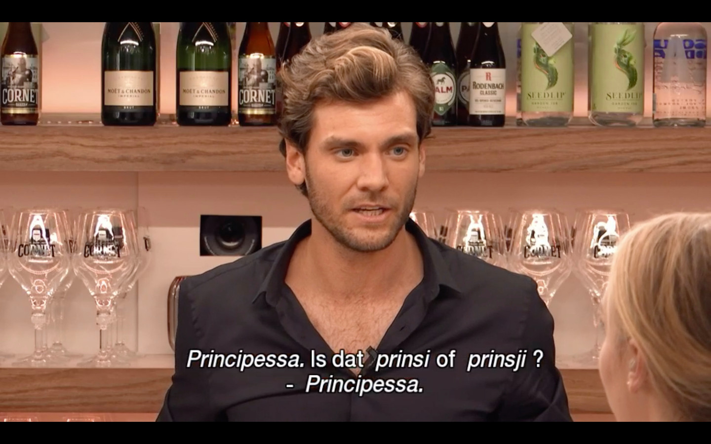 ‘First Dates’-barman Bram en zijn verloofde kennen elkaar dankzij ...