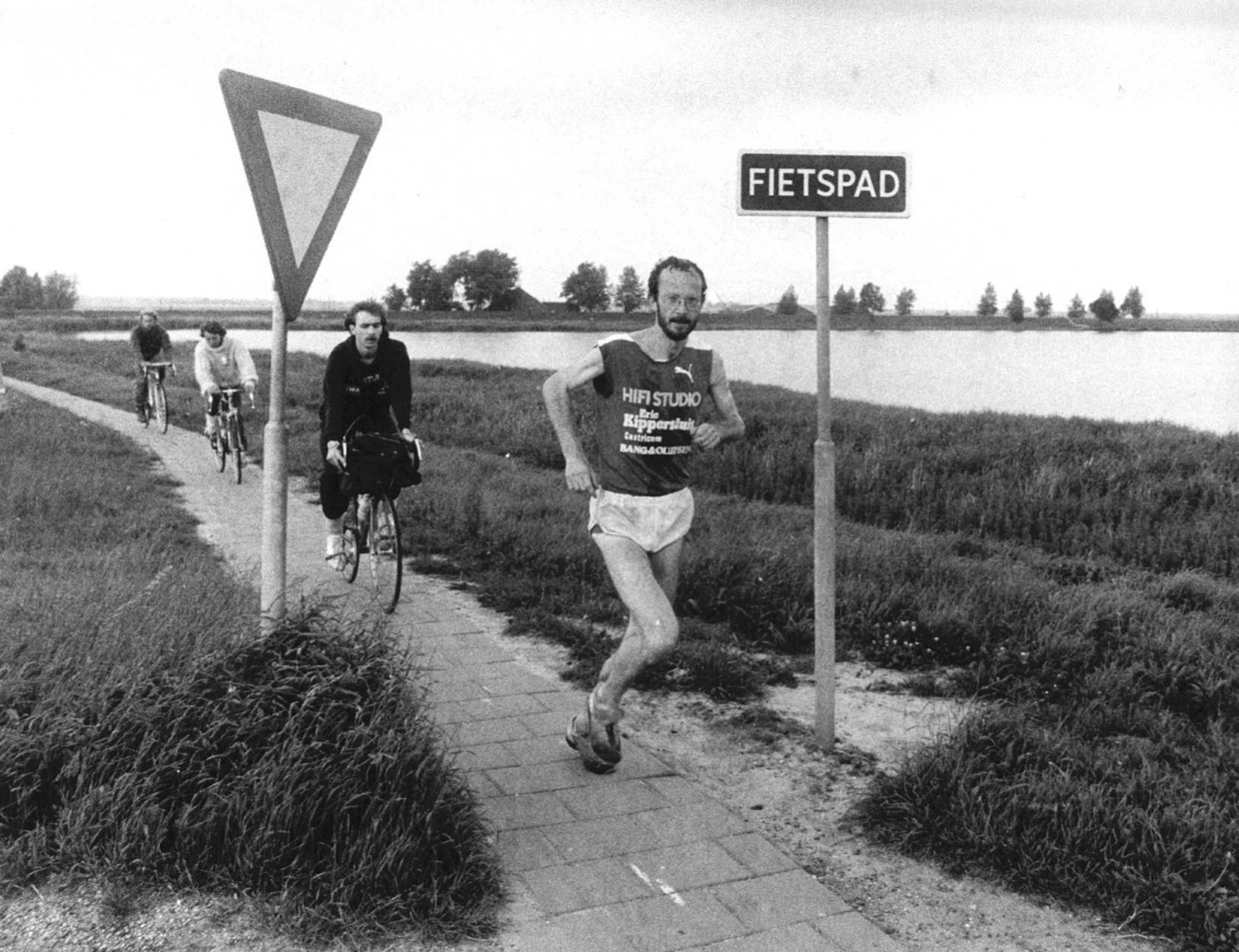 Het verborgen leven van de kat, La traviata: Love, Death and Divas