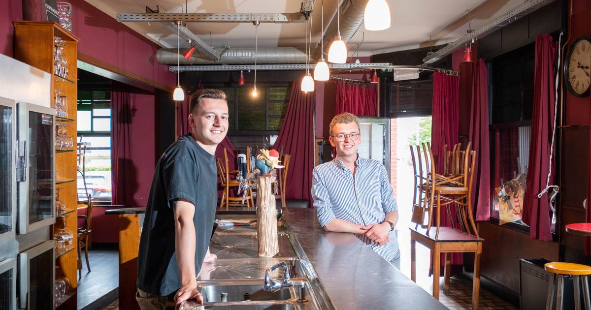 Café Koer krijgt met Yanni en Kelian nieuwe cafébazen: “Deden ervaring ...