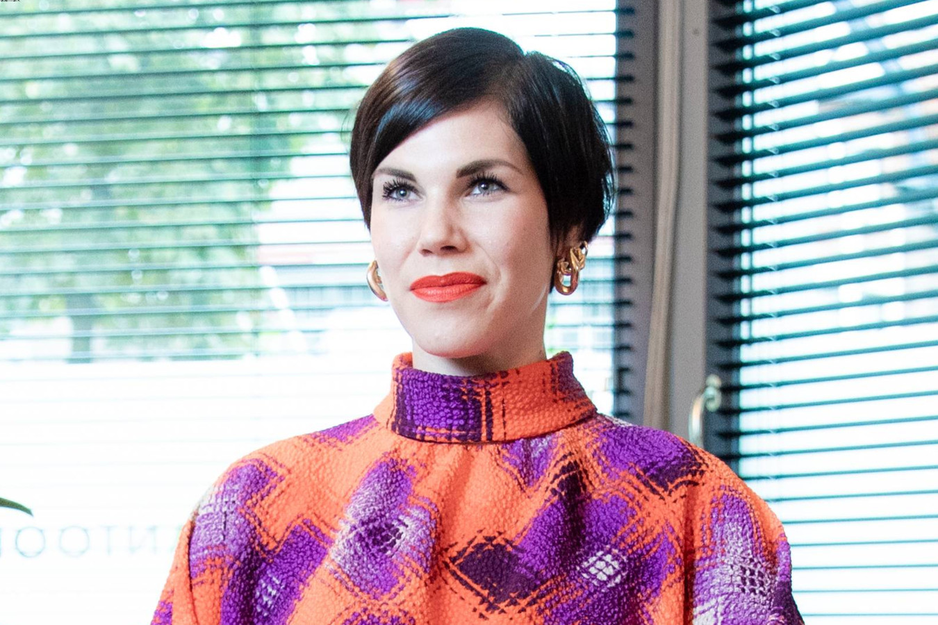 INTERVIEW. Kleurrijke advocate Davina Simons (28) behandelt zedendelin ...