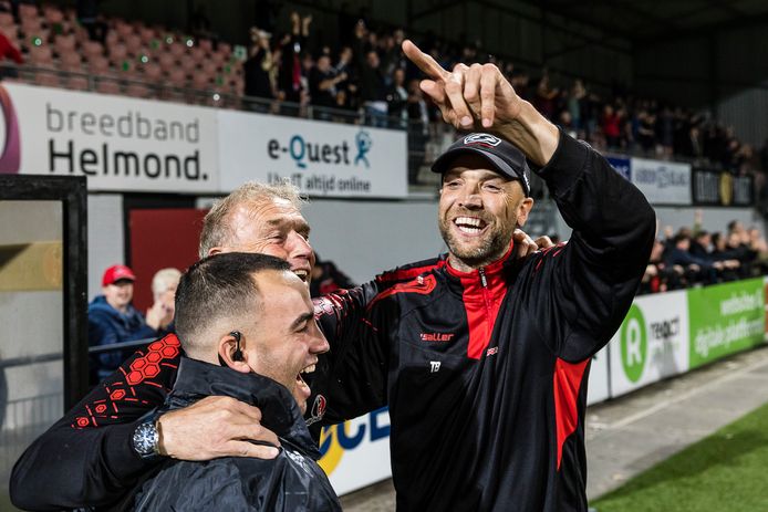 Helmond Sport is weer even bevrijd na zege op ADO Den Haag, naam van oude bekende trainer zingt ...