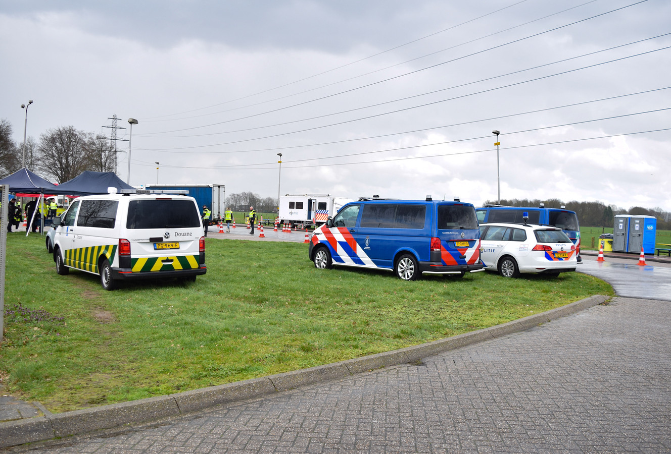 Megacontrole langs A18: 22.000 euro belastingschuld geïnd, tientallen ...