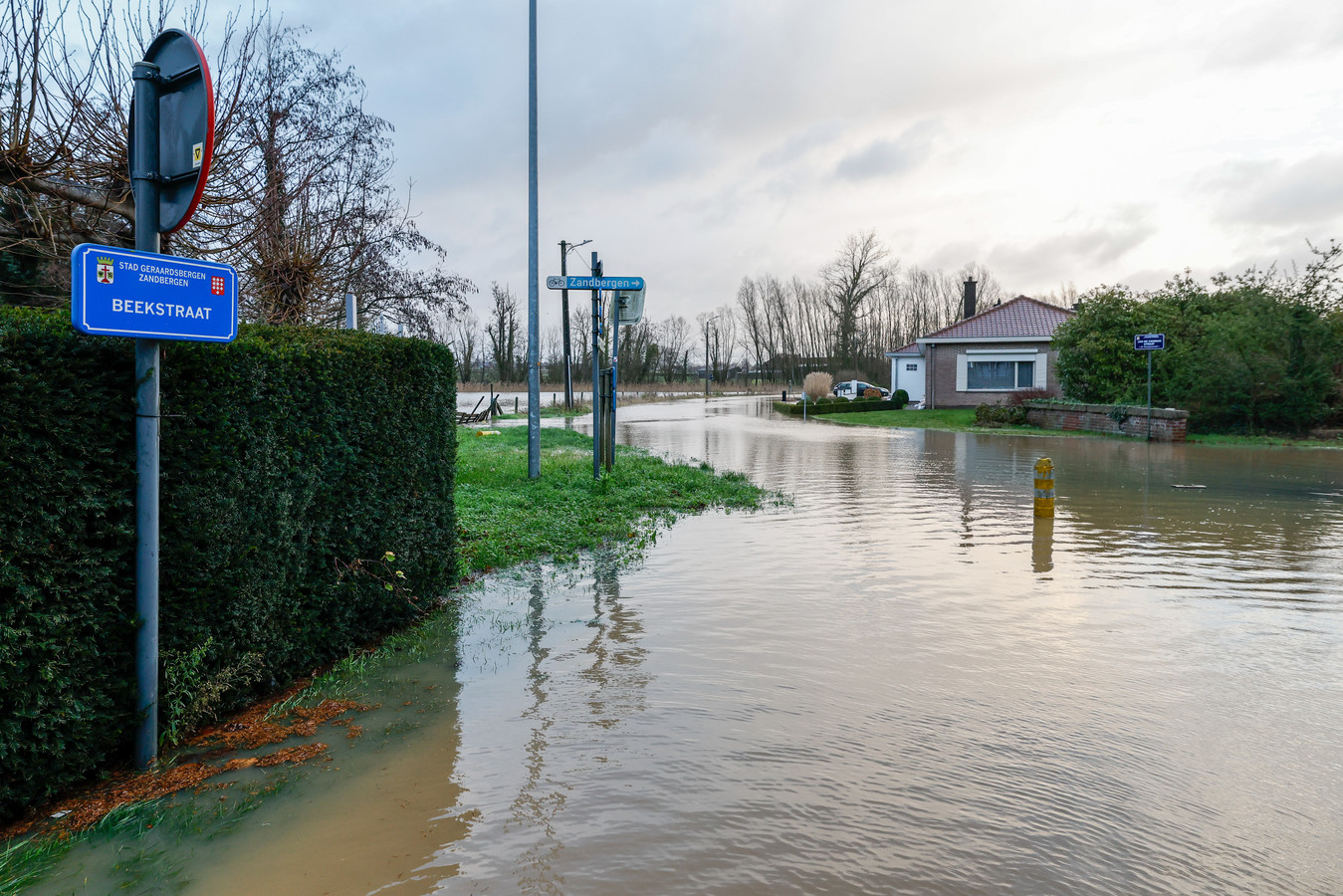 REPORTAGE. Dit Oost-Vlaamse dorp was vandaag even het epicentrum van ...