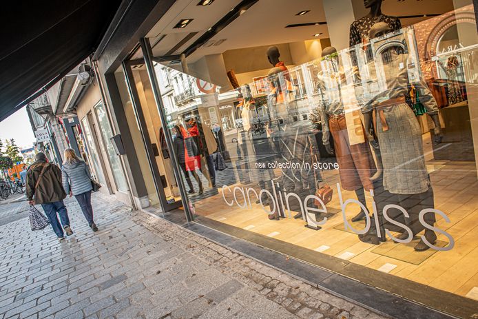 Ex-Miss België Justine De Jonckheere tipt haar topadresjes in Roeselare ...