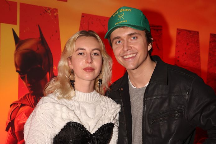 “Ja, we denken aan trouwen en kinderen”: Ian Thomas deelt al zes jaar lief en leed met Anna ...