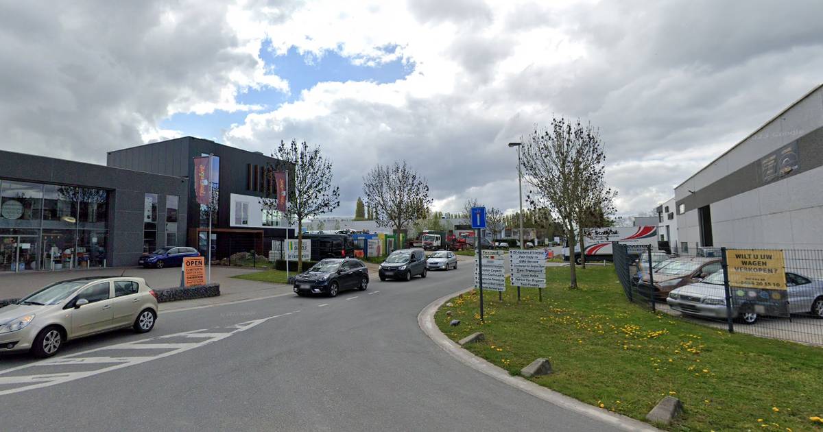 Dieven vluchten voor alarm na inbraak in Pareinpark | Beveren | hln.be