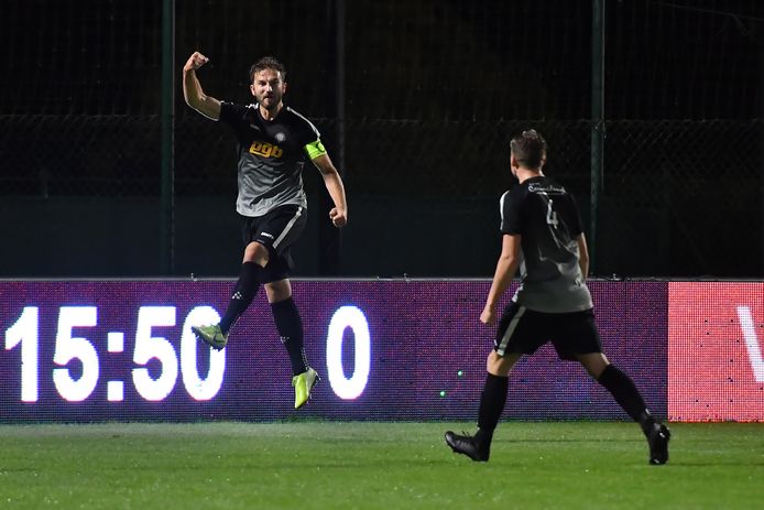 Stef De Backer eerste aanwinst van FCV Dender: “Fier dat ik voor mijn ...