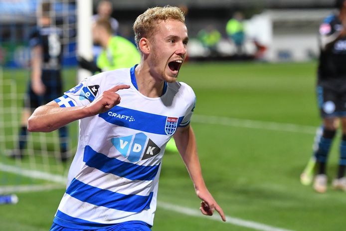 Na ruim 50 duels heeft Dean Huiberts zijn eerste goal binnen. ‘Hier heb ...