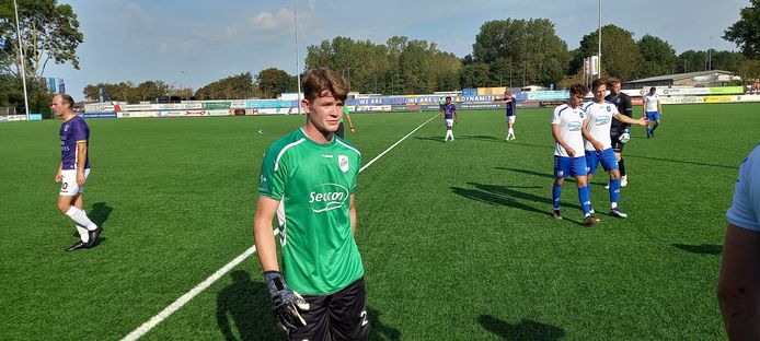 Uitblinkende keeper Kaptijn bezorgt Urk ‘gestolen’ punt: ‘Vier jaar ...