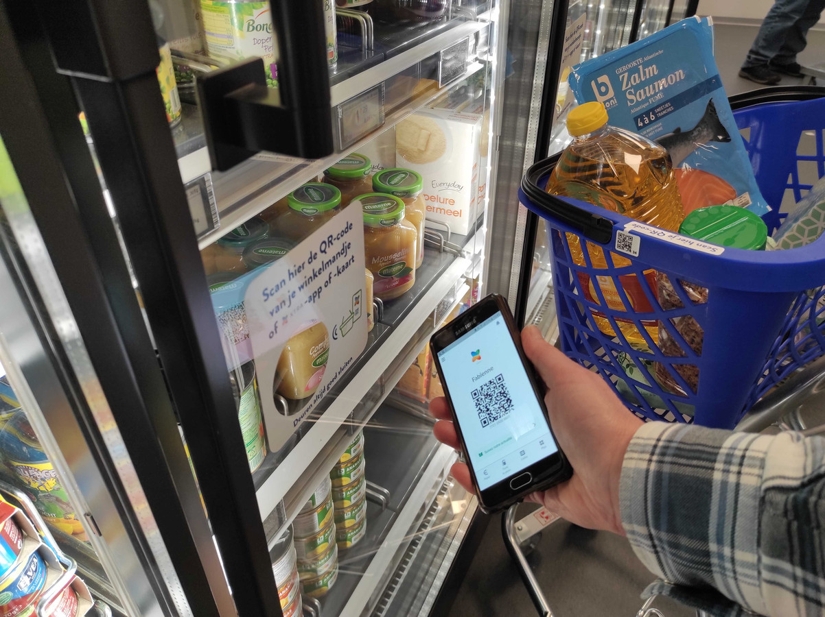 OKay opent eerste onbemande 24/7 supermarkt | Foto | hln.be