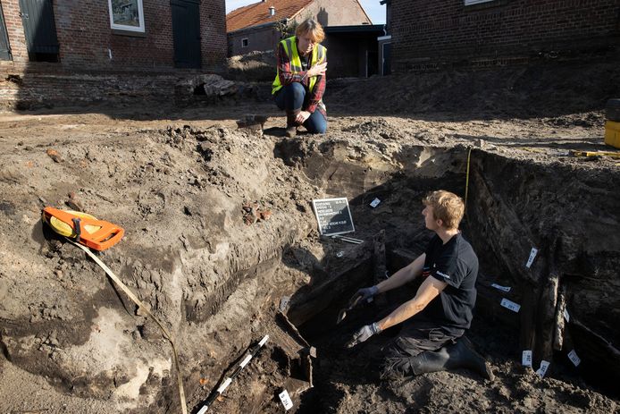 Archeologische vondsten in Middelbeers: ‘We schrijven geschiedenis’ | Kempen | ed.nl