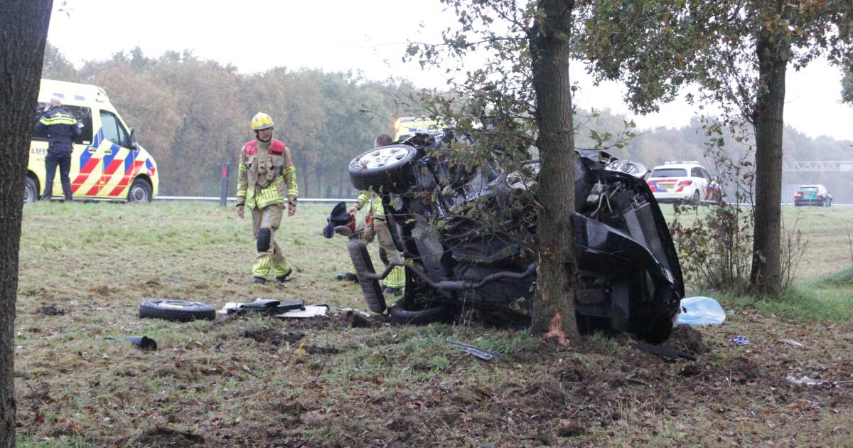 File door zwaar ongeval op A27 bij Eemnes: slachtoffer per ambulance ...