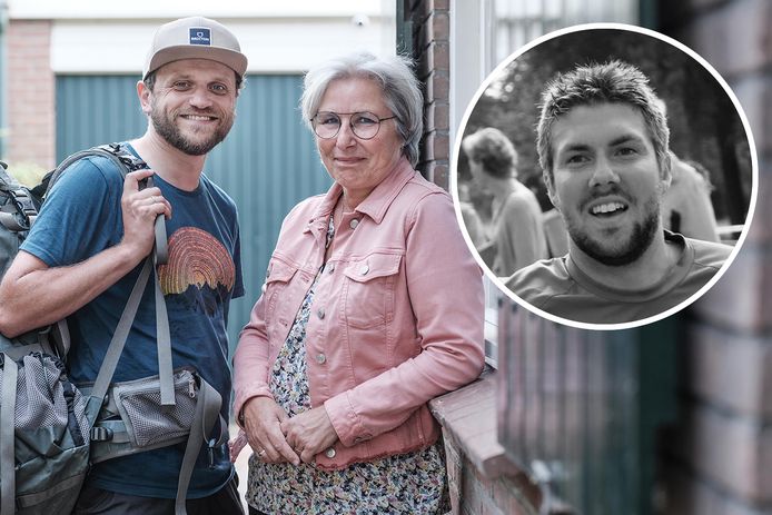 In de taxi naar het vliegveld van El Salvador gaat het mis: aan de ...