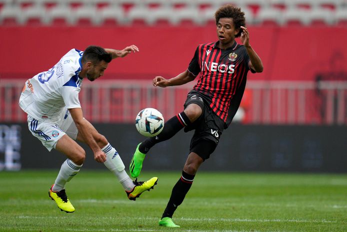 Van Bommel en Overmars halen ook Calvin Stengs nog naar Royal Antwerp ...