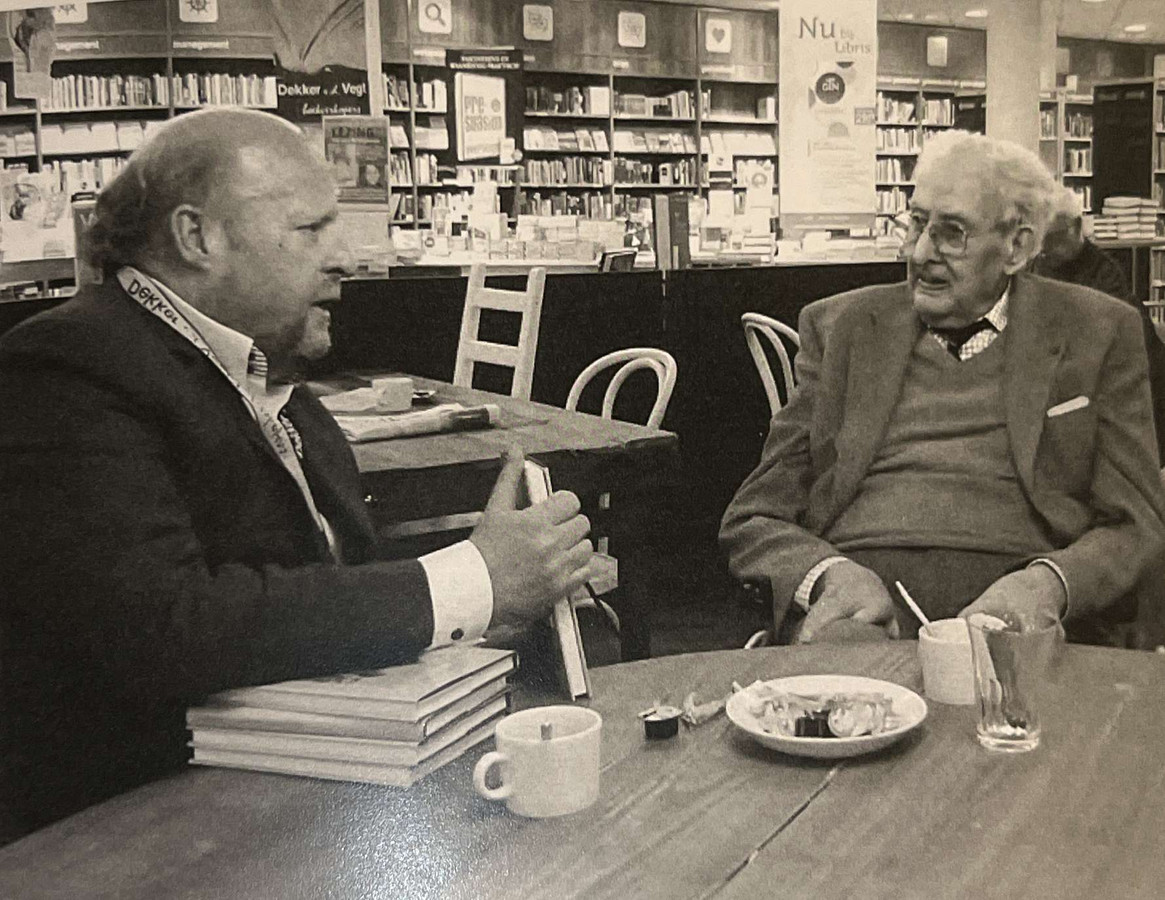 Legendarische eigenaar van ‘oudste boekhandel van Nederland’ overleden ...