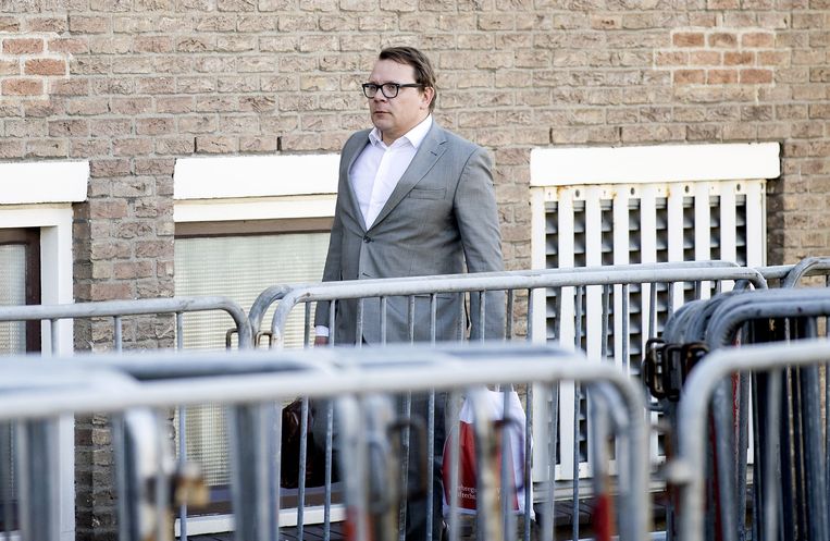 Advocatenneef Taghi draait: geen onderzoek meer naar ander lek