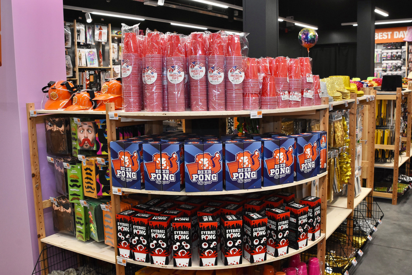 Nederlandse winkel in feestartikelen SoLow opent de deuren langs ...