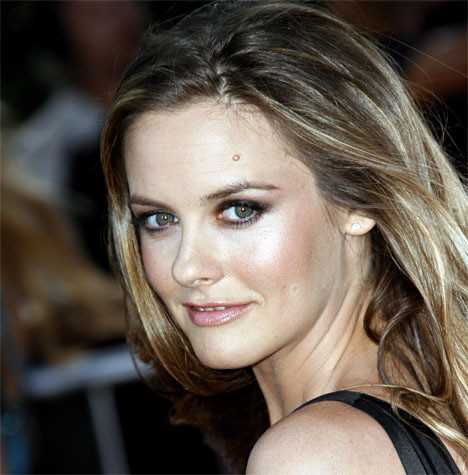 Alicia Silverstone bevallen van zoontje | Foto | AD.nl