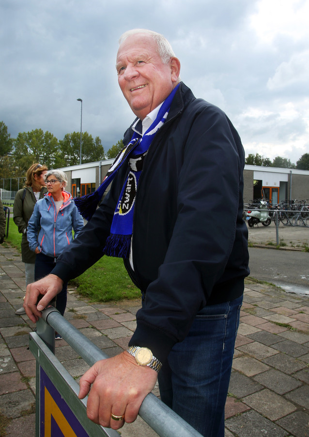 Van Herk en zijn Blauw-Zwarte missie: ‘Als je iets grondig wil doen ...