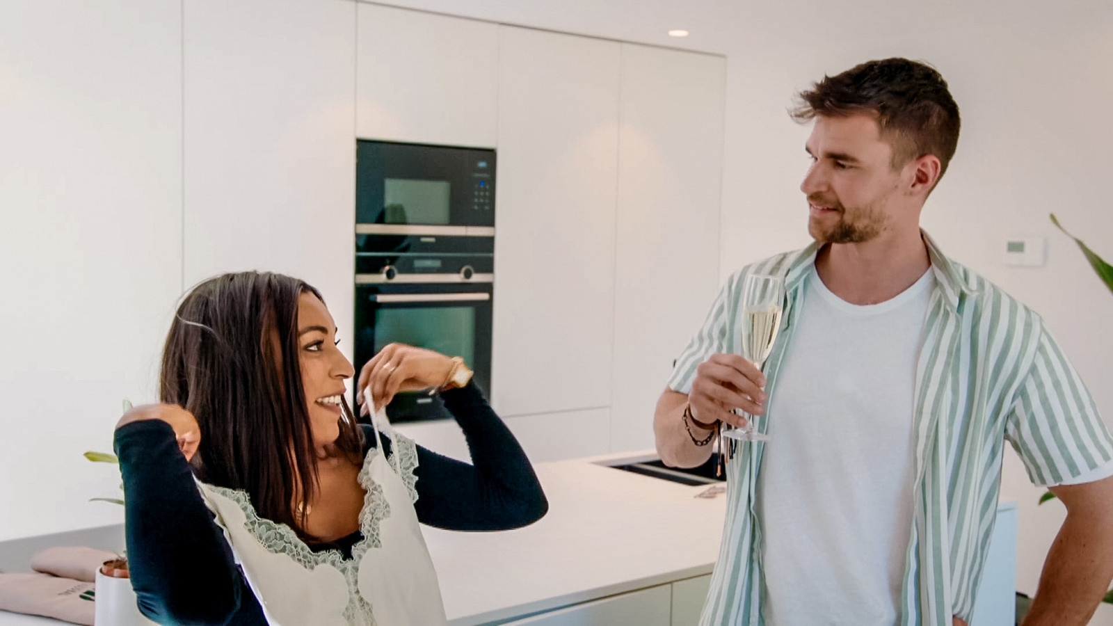 “Er zijn geen vlinders”: één koppel uit ‘Blind getrouwd’ lijkt nu al ...