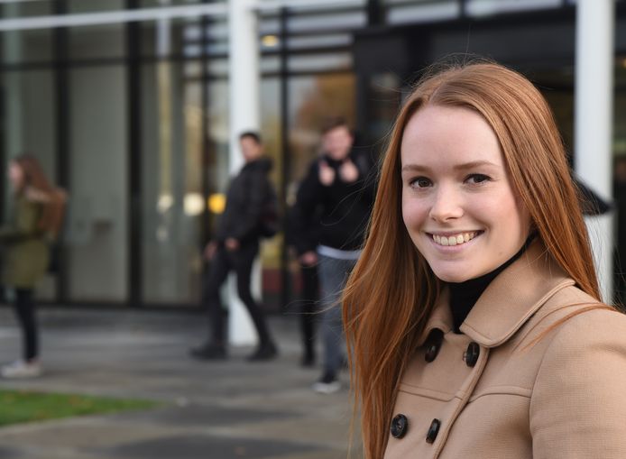 Isabel Provoost en PEER op muziekfeest Koningsdag Middelburg ...