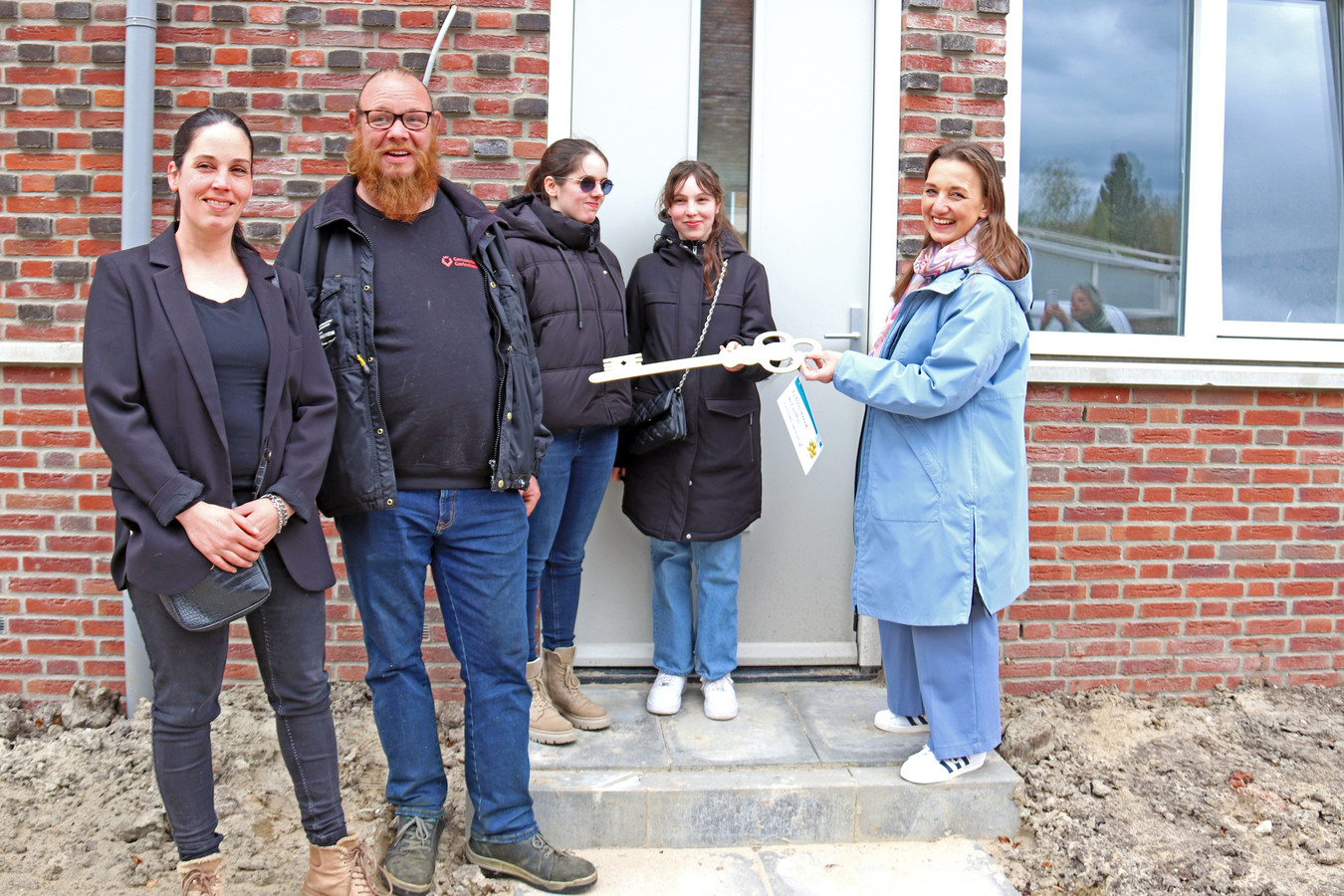 Eerste bewoners nieuwbouw Haarwijk krijgen de sleutel van hun ...