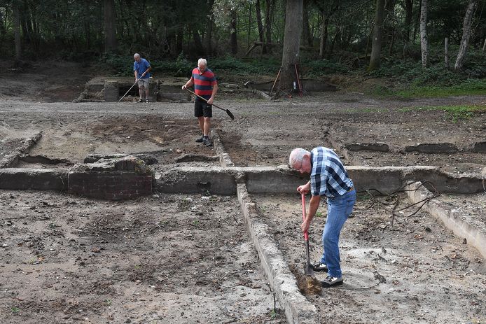 Historisch radio-ontvangststation krijgt gezicht: Fundamenten bij de ...