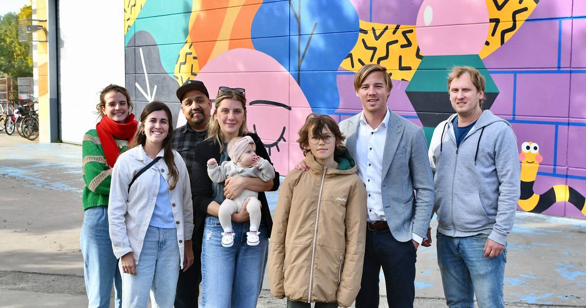 Gedicht Junior Stadsdichter Abel Vanneste letterlijk in de verf gezet ...