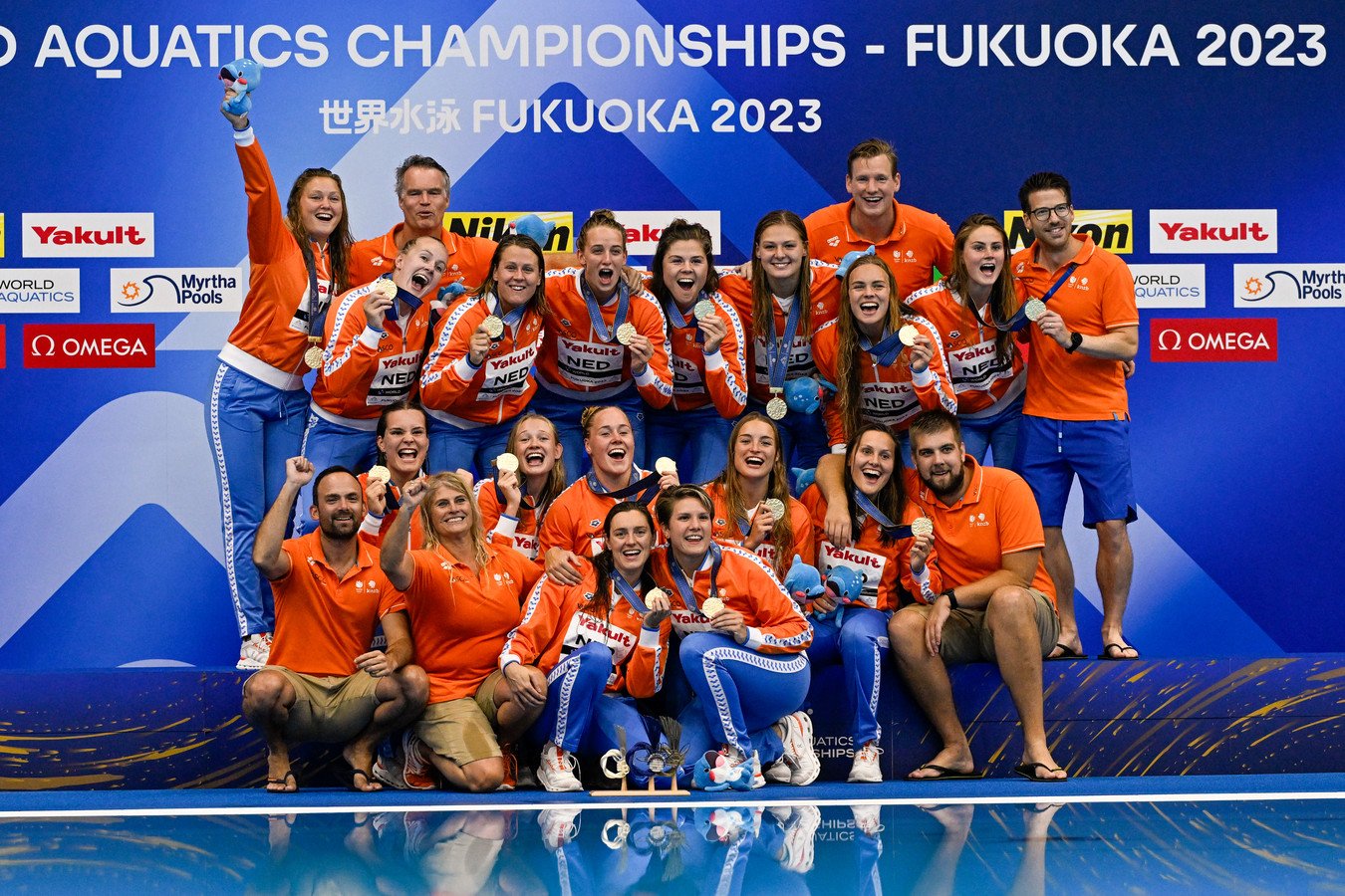 EK voor de deur voor fanatiek waterpolostel Sabrina van der Sloot en ...