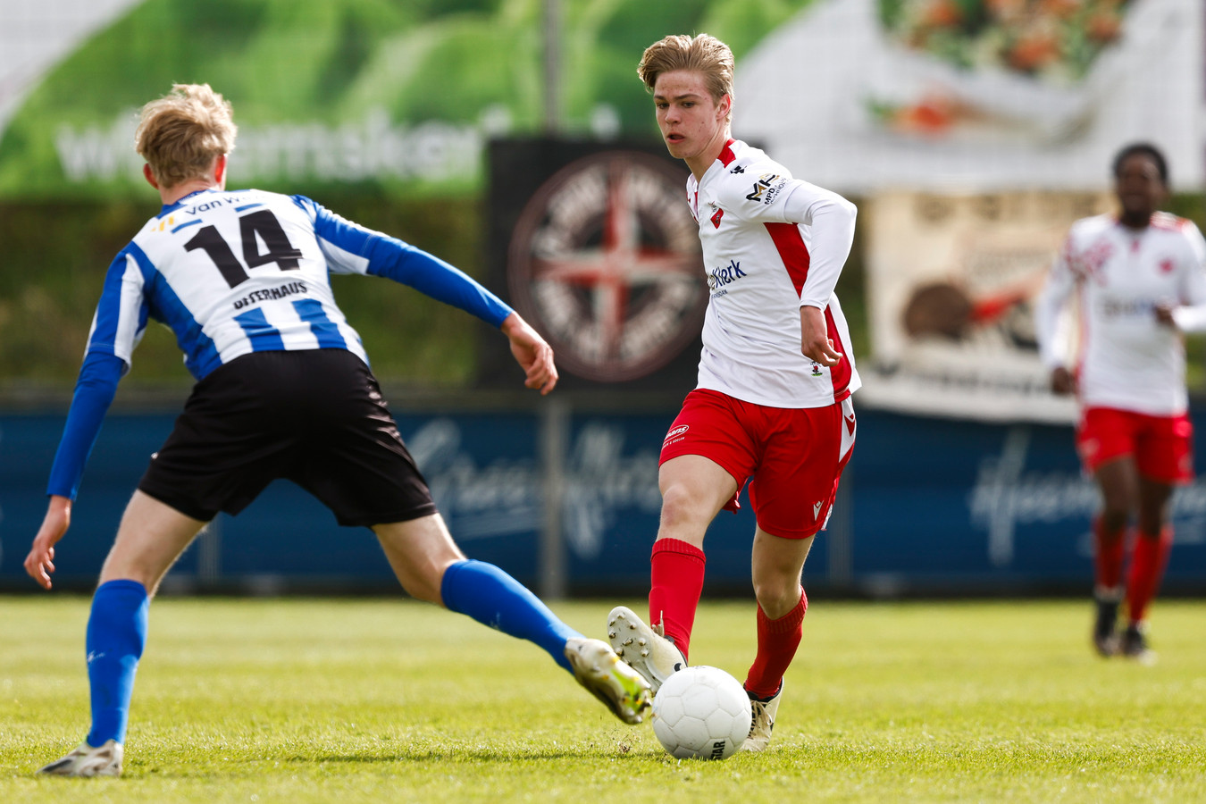 Unitas helpt SteDoCo, titel ASWH en dubbele cijfers Dubbeldam; lees ...