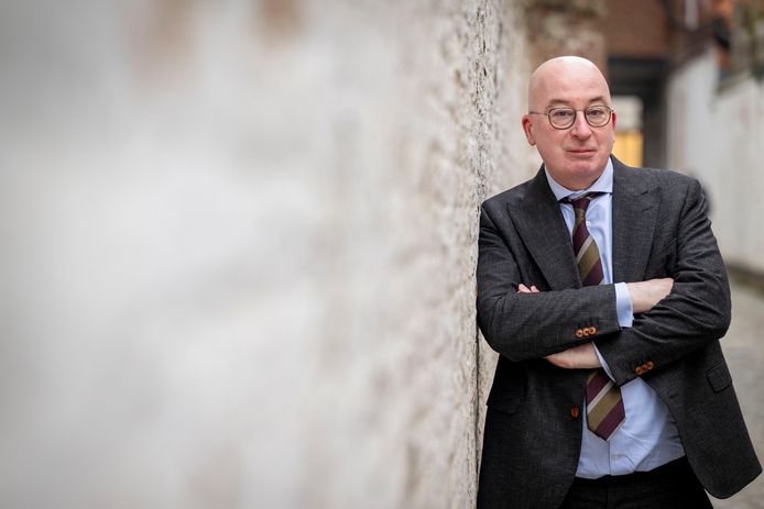 Reacties stromen binnen op afscheid van burgemeester Piet Buyse: “Hij ...