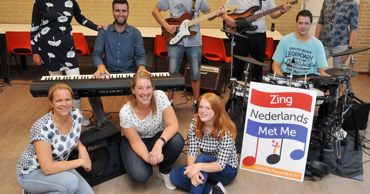 Vluchtelingen leren de taal in Papendrecht met Nederlandse liedjes ...