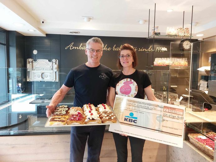 Patisserie De Roo breekt record en verkoopt 2065 eclairs voor Kom op ...