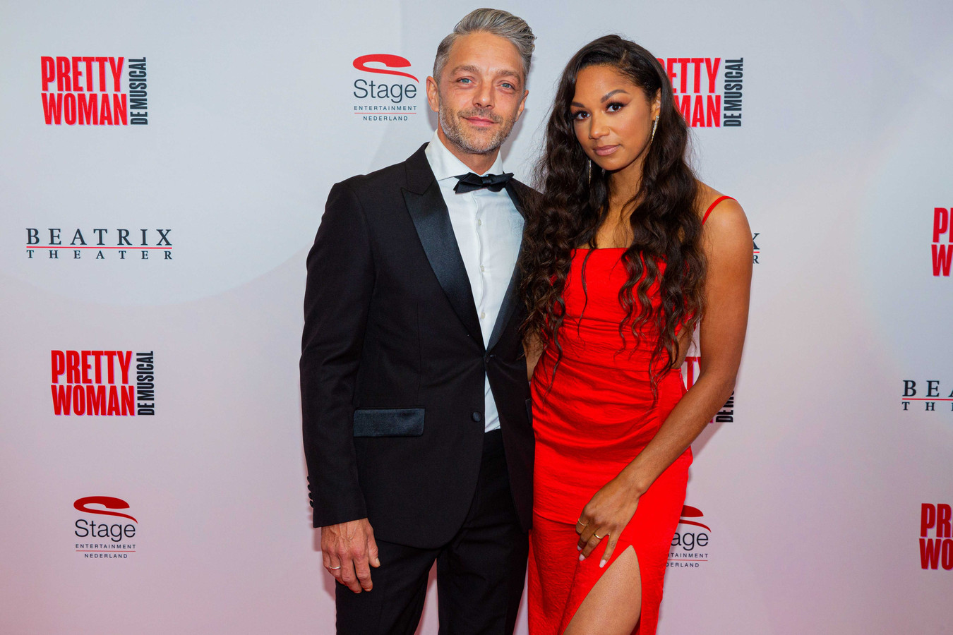 Bekend Nederland schittert op rode loper première Pretty Woman | Foto ...