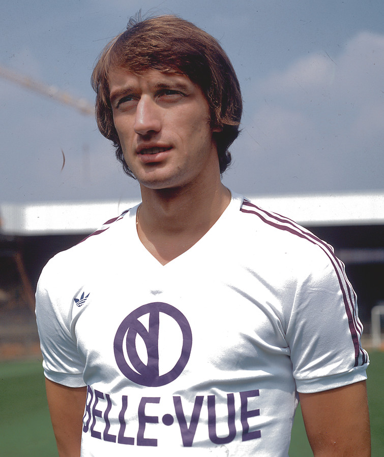 ‘Slangenmens’ Rob Rensenbrink op 72-jarige leeftijd overleden | Foto ...