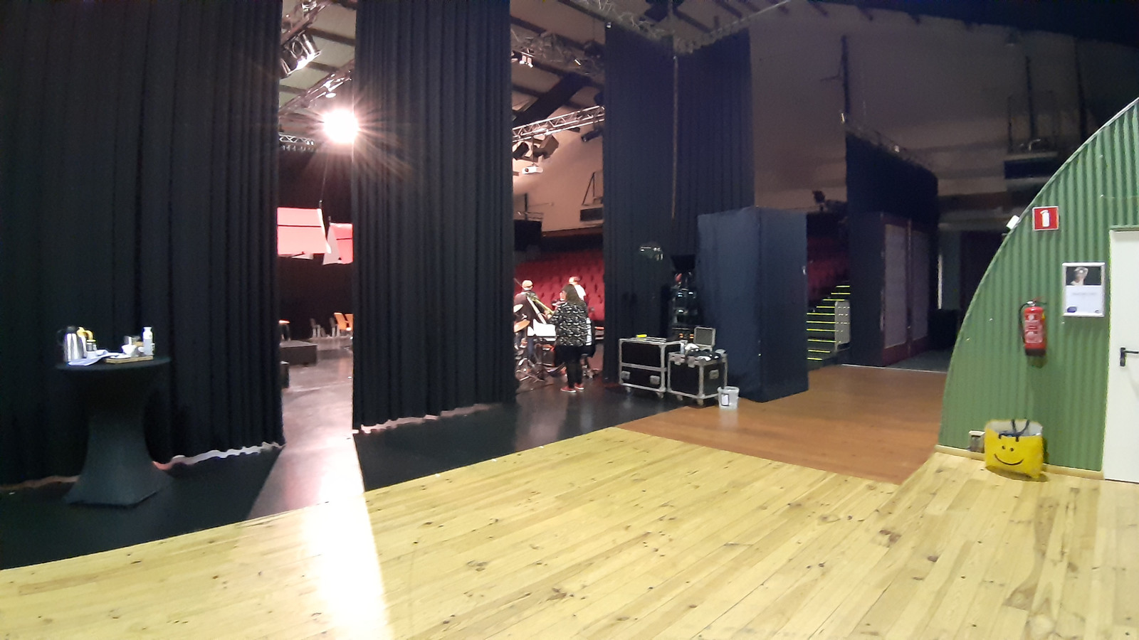 Monique van Beek nieuwe directeur Podium Bloos: ‘We hoeven geen gouden deurknoppen, dat rauwe is ...