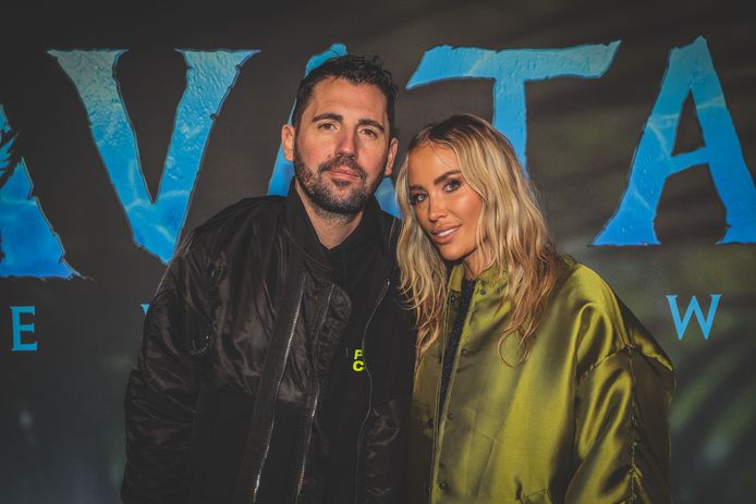 IN BEELD. William Boeva neemt z'n vriendin mee naar première van ...