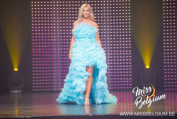 Lara (17) is dochter van voetballer Fangio Buyse, finaliste Miss ...