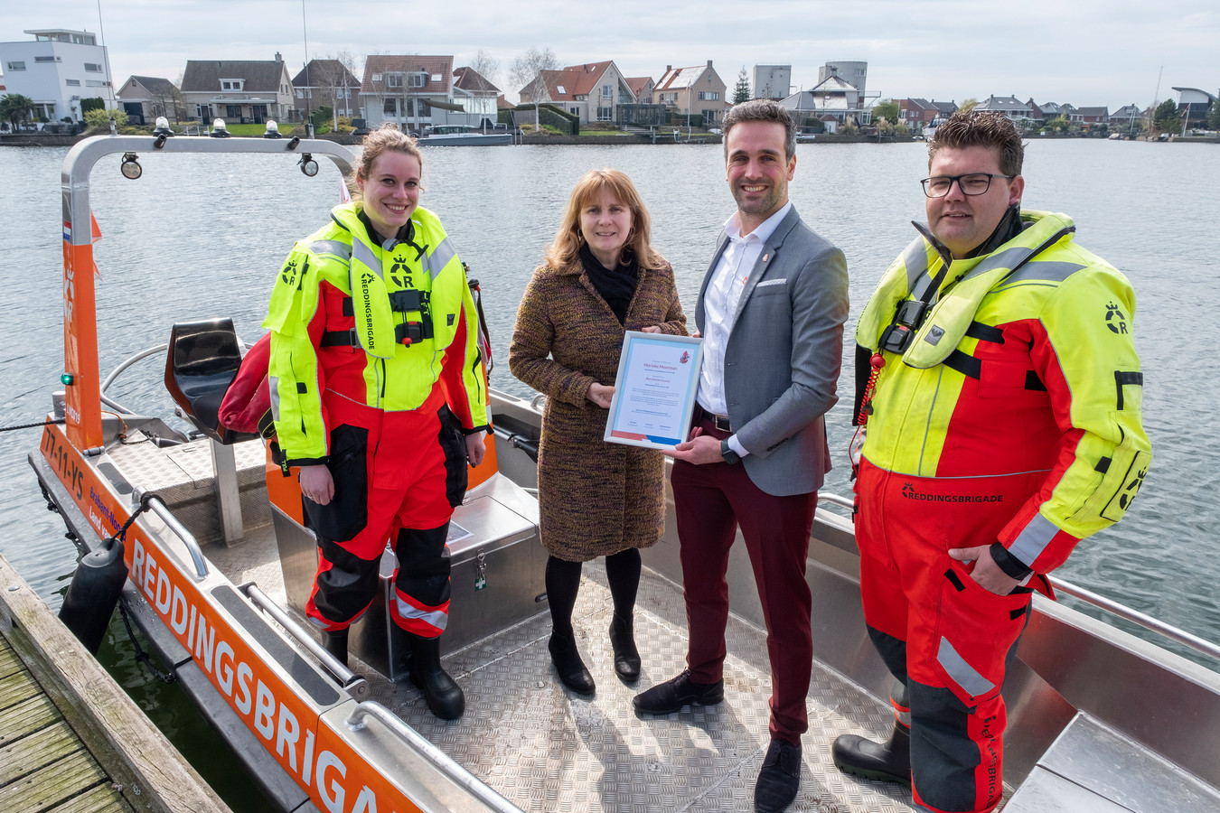 Reddingsbrigade heeft voortaan burgemeester als beschermvrouwe | Foto ...