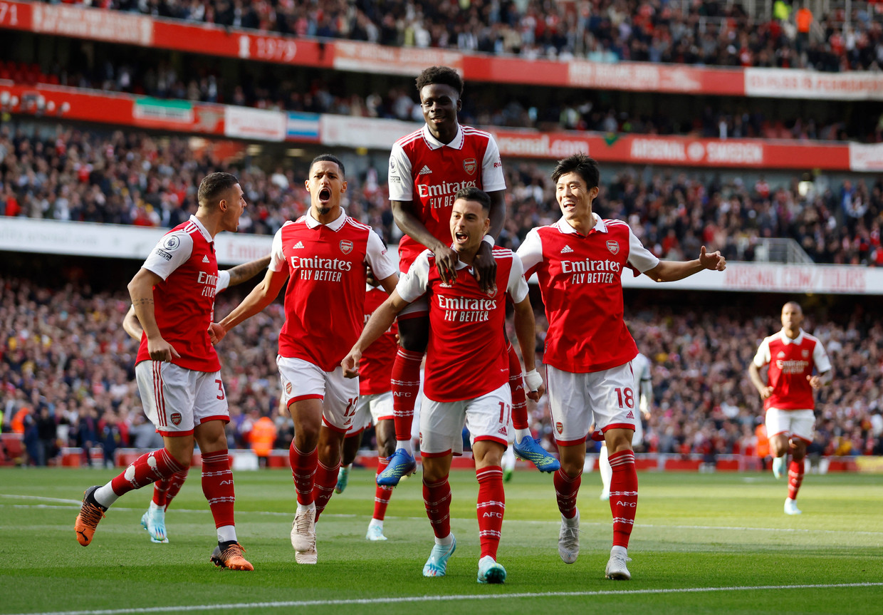 PSV wacht zware klus: Arsenal ademt weer de klasse van Bergkamps ...