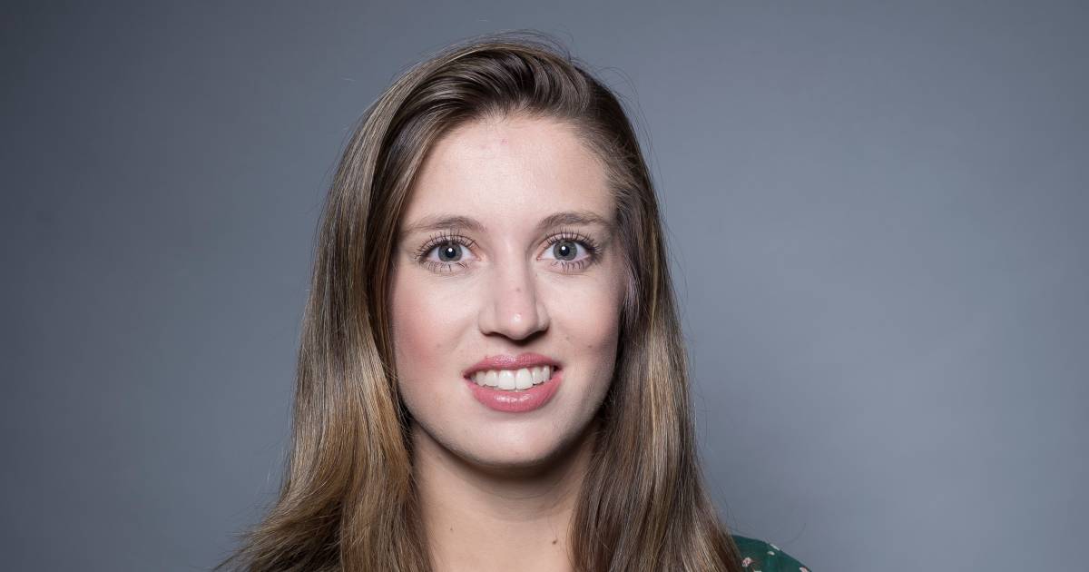 Elisa (25) is accountant: ‘De standaard opmerking die ik krijg is ‘Wat ...