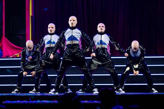 Dansgroep Baba Yega loopt alle talentenjachten af, mét succes | Show ...