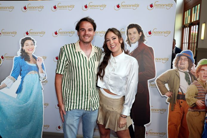 IN BEELD. Marie Verhulst en Jef nog eens samen op de rode loper van ‘Sneeuwwitje’ en dochtertje ...