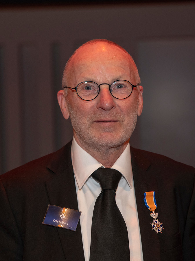 Lintjesregen daalt in gemeente Tilburg neer over 25 mensen, tussen de ...