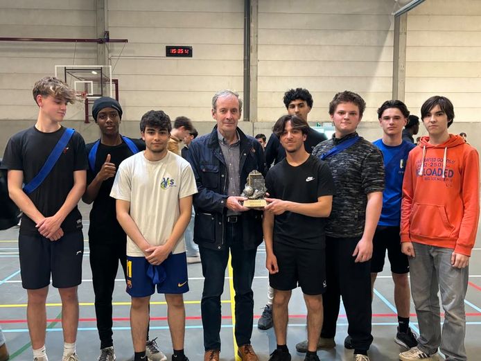 Leerlingen weTech houden voetbaltornooi: “De start van een nieuwe traditie” | Sint-Niklaas | hln.be